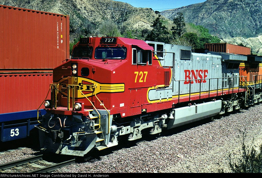 BNSF 727